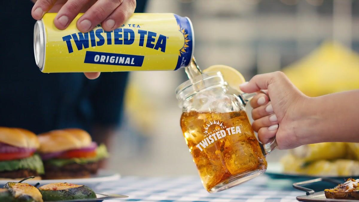 Twist Up Your Tailgate | Twisted Tea