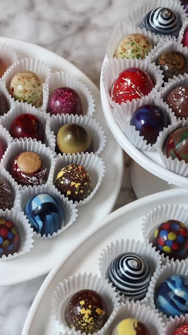 Home | Lohcally Artisan Chocolates