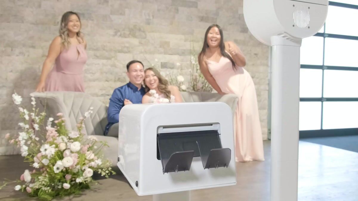 Photobooth rental service | Gendy photo booth