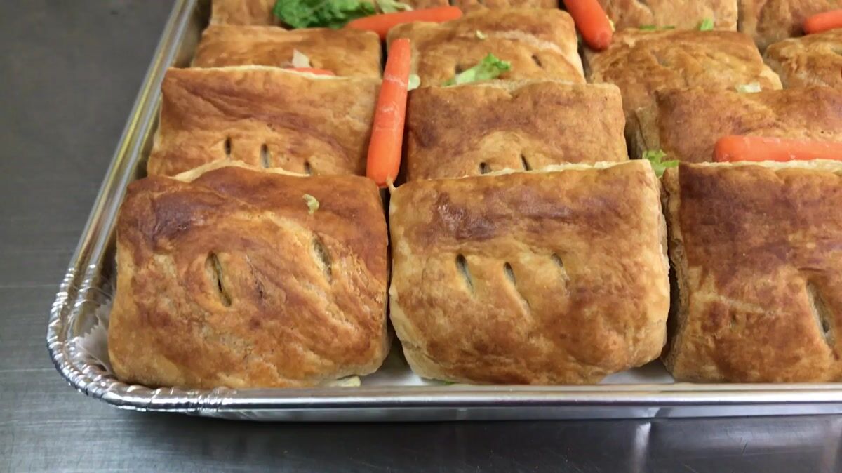 Home | HOT BREADS Bakers & Confectioners