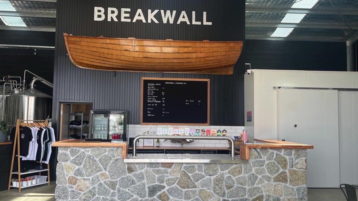 Home | Breakwall Brewing Co